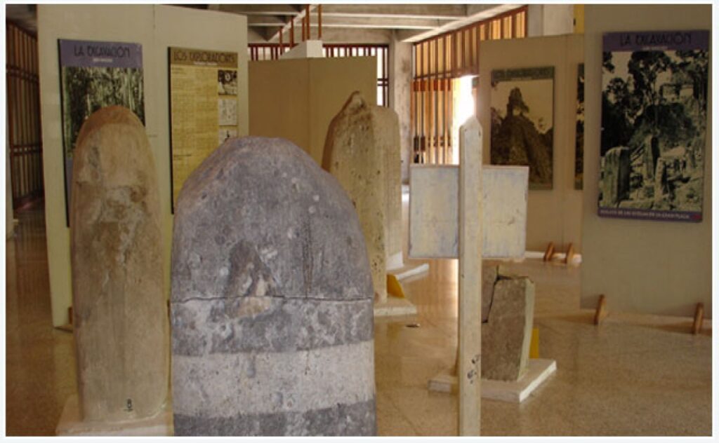 Recorre el Museo del Sitio de Lítica y conecta con la historia de Tikal ...